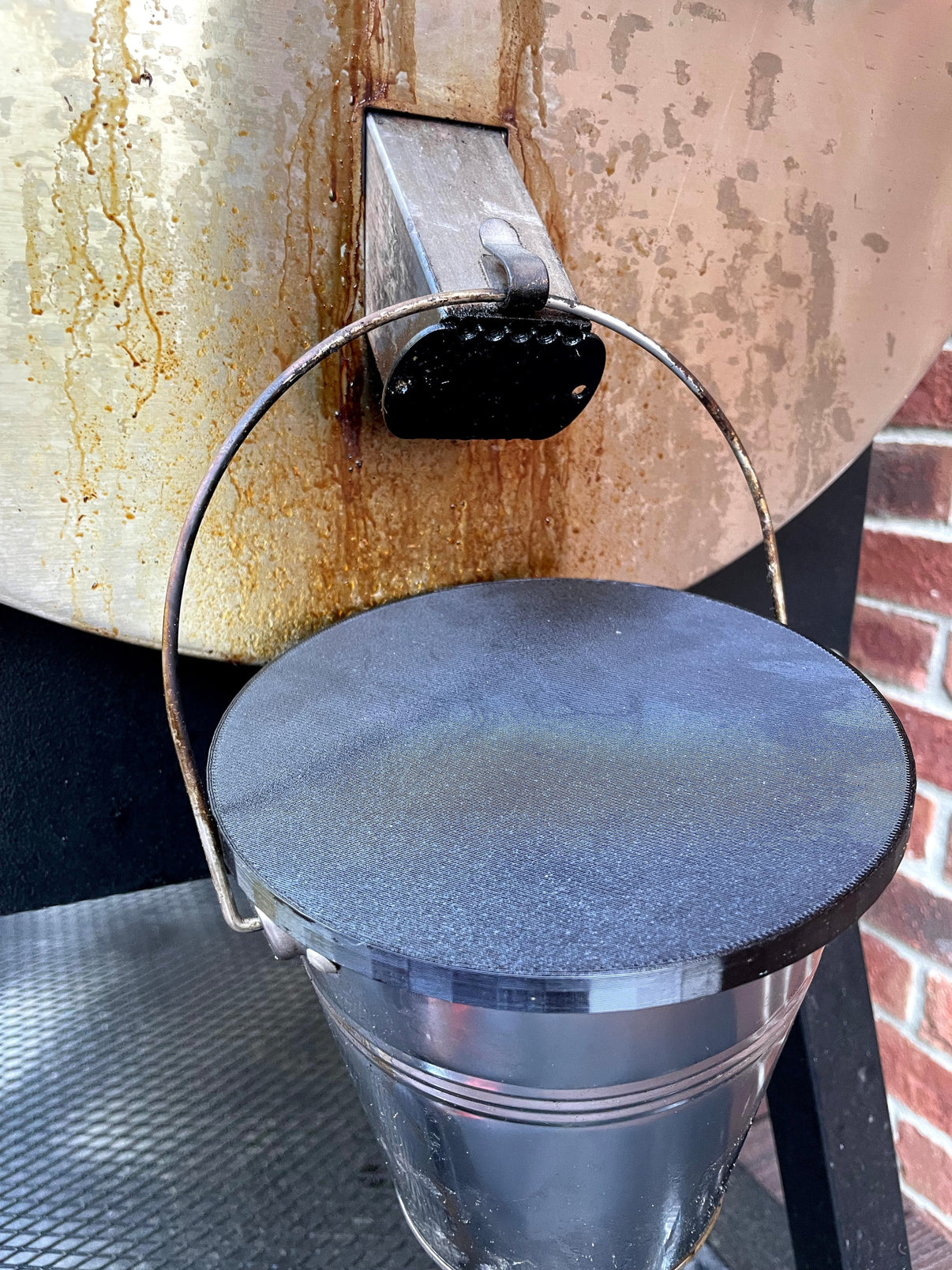 Flexible Grease Drain Plug for Traeger Grills – Hilbe LLC